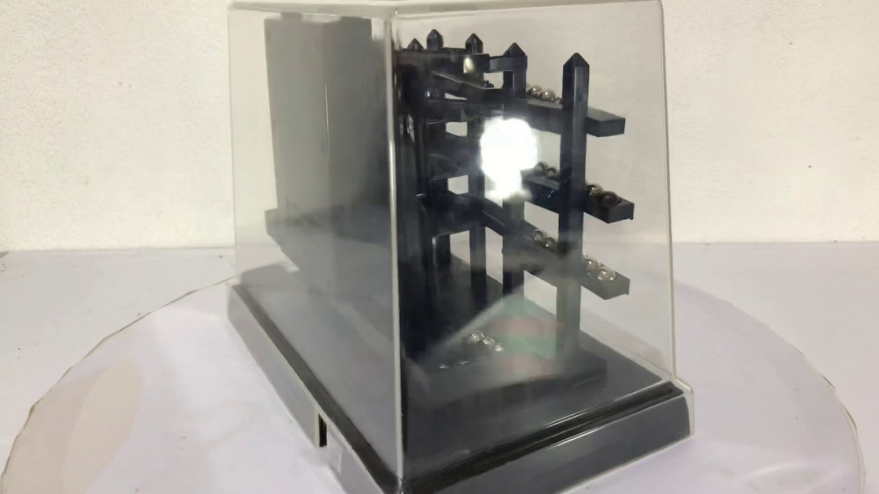 Reloj de balines Time Machine - YouTube