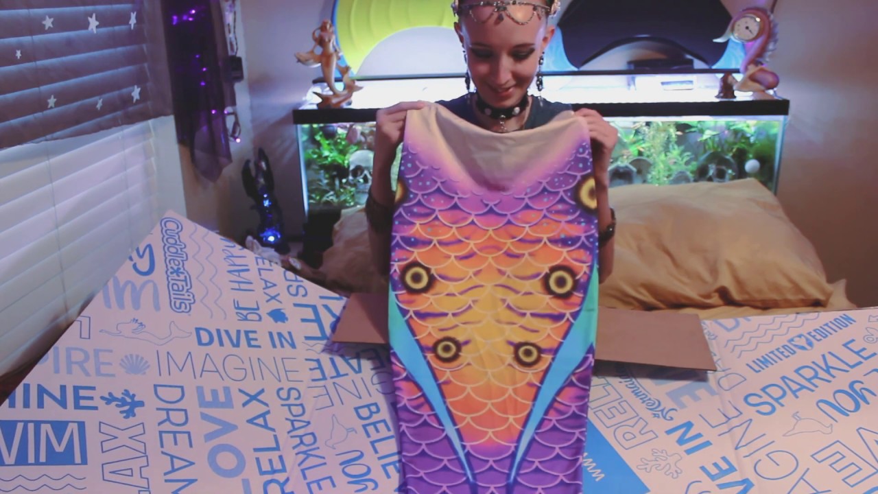 Fin Fun AMP/CUSTOM TAIL Unboxing - YouTube