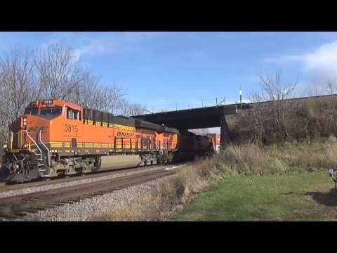 BNSF 3815 Stack Meets BNSF 8318 Coke Train, 11/29/16 - YouTube