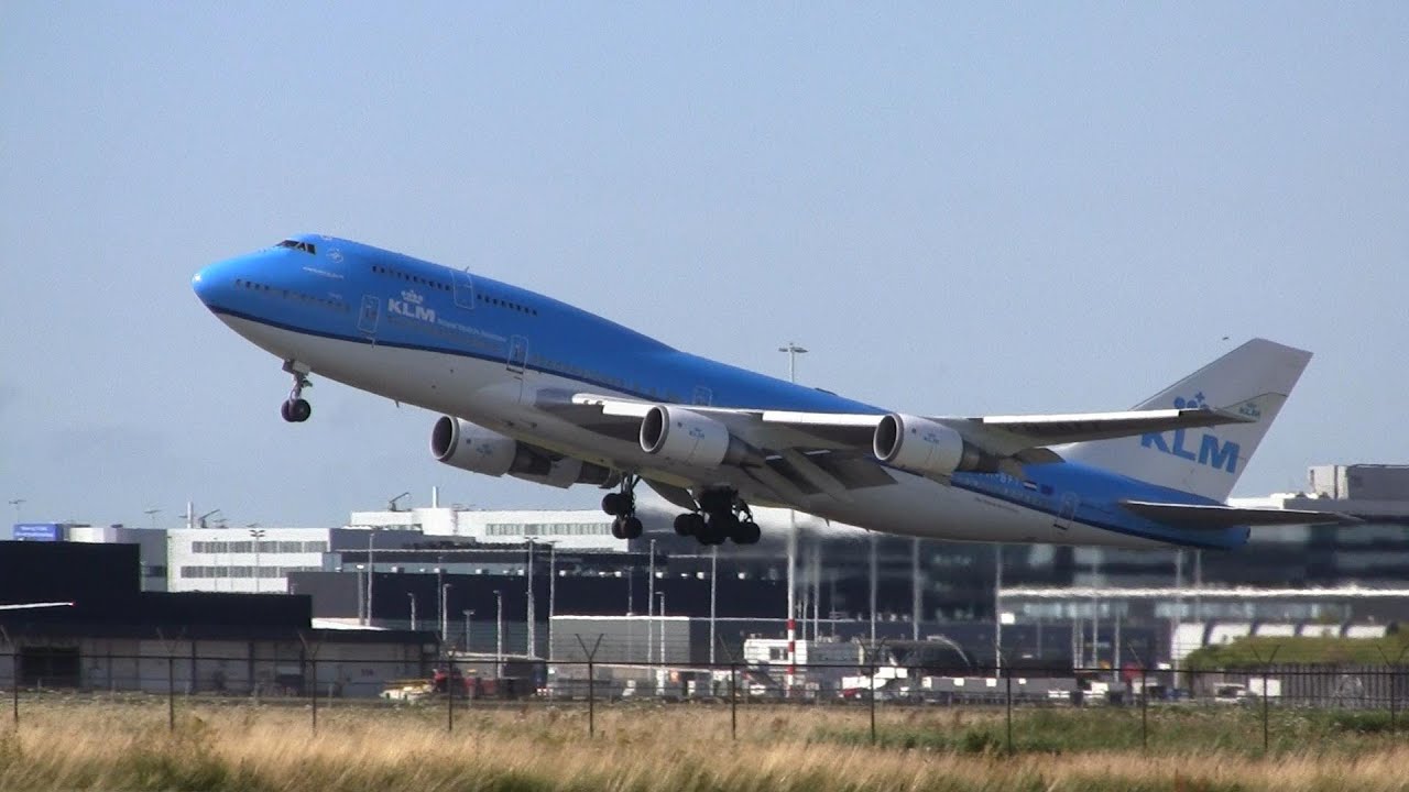 KLM Boeing 747-400 (new livery) Takeoff Amsterdam Airport Schiphol ...