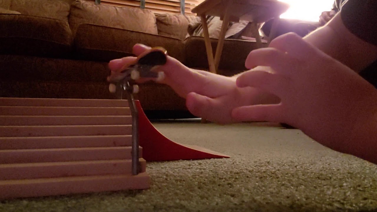 Old tech deck rails vs. New tech deck rail - YouTube