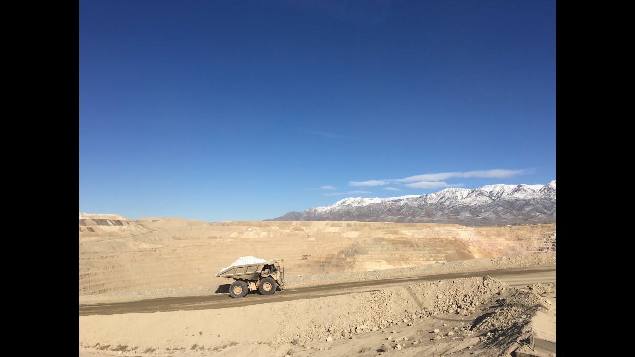 Building a safety culture at Round Mountain gold mine - YouTube