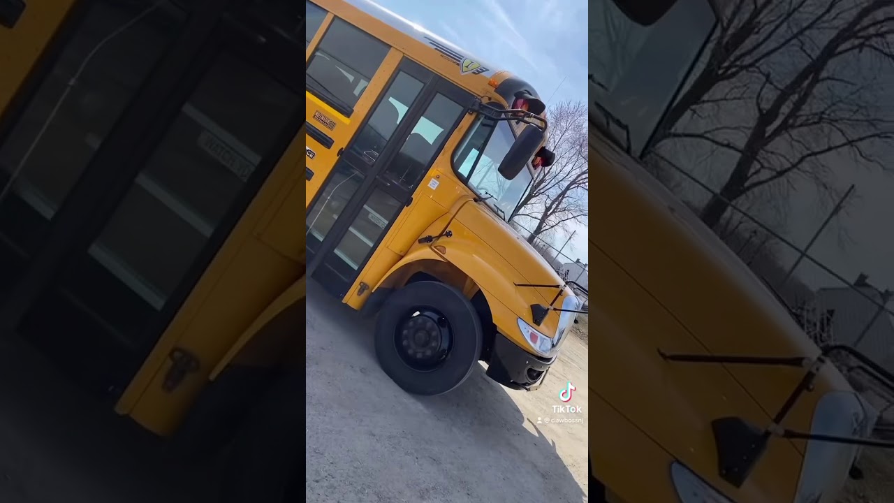 This School Buses Engine Is INSANE!! - YouTube