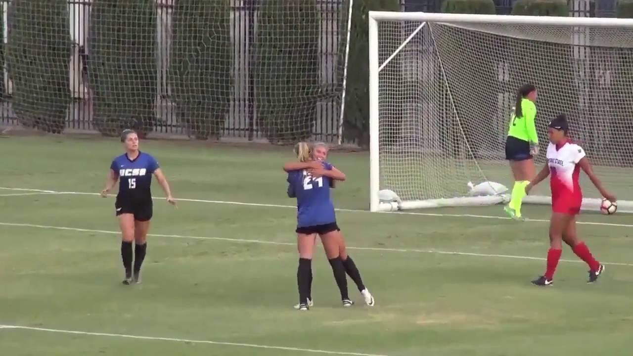 WSOC: Amanda Ball (UCSB) a Hat Trick to #StartBig - YouTube