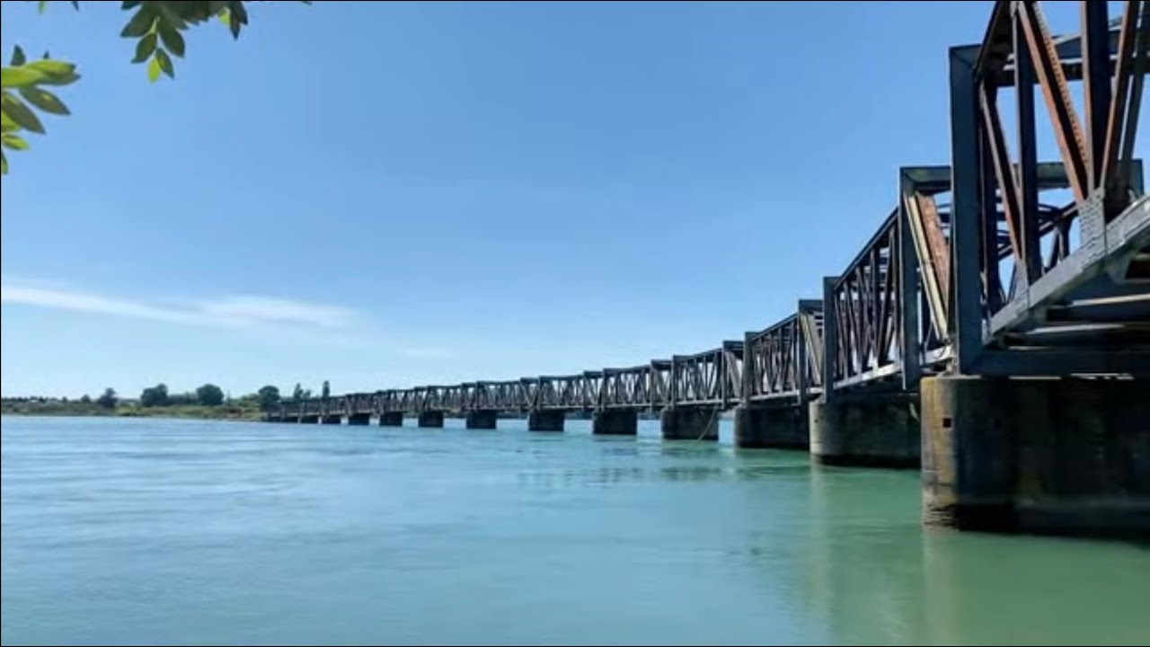Matapihi Train Bridge Walk Tauranga 🇳🇿 - YouTube