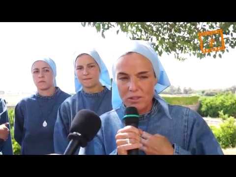 INVASIÓN de monjas en Valencia - Iesu Communio funda en Godella - YouTube