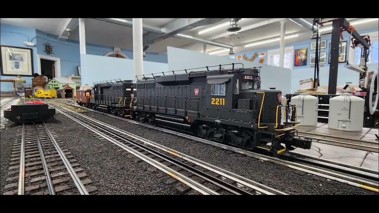 Lionel Legacy PRR GP30s - YouTube