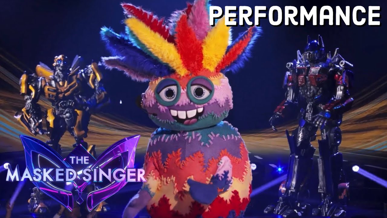 Ugly Sweater sings “Brick House” by Commodores | THE MASKED SINGER ...
