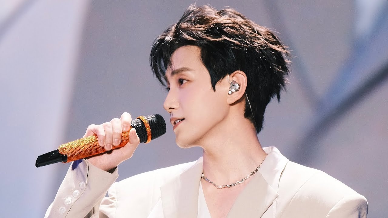 Fan Shiqi at Sound of Wild Geese Carnival #范世錡 #fanshiqi - YouTube