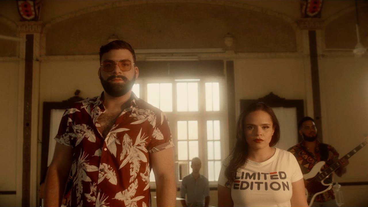 LUNA - LO’PRIMO (Official Video) 🌑 🌓 🌕 🌙 - YouTube