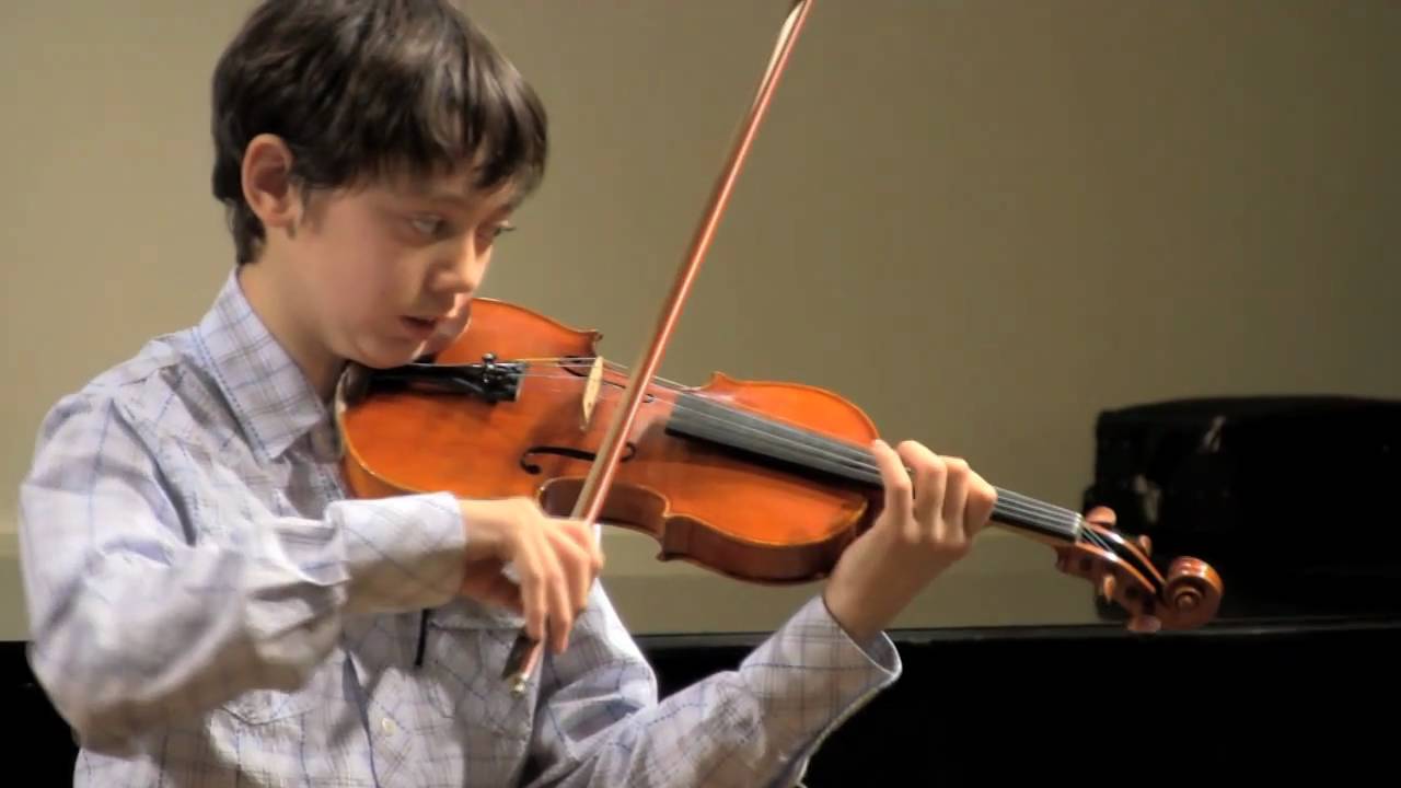 Sean Juhl, 10 yrs, The Bee - Schubert - YouTube
