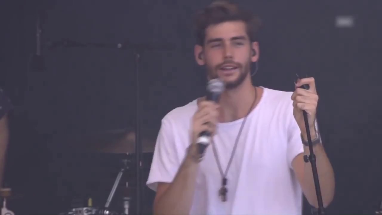 Alvaro Soler - Sofia live - YouTube