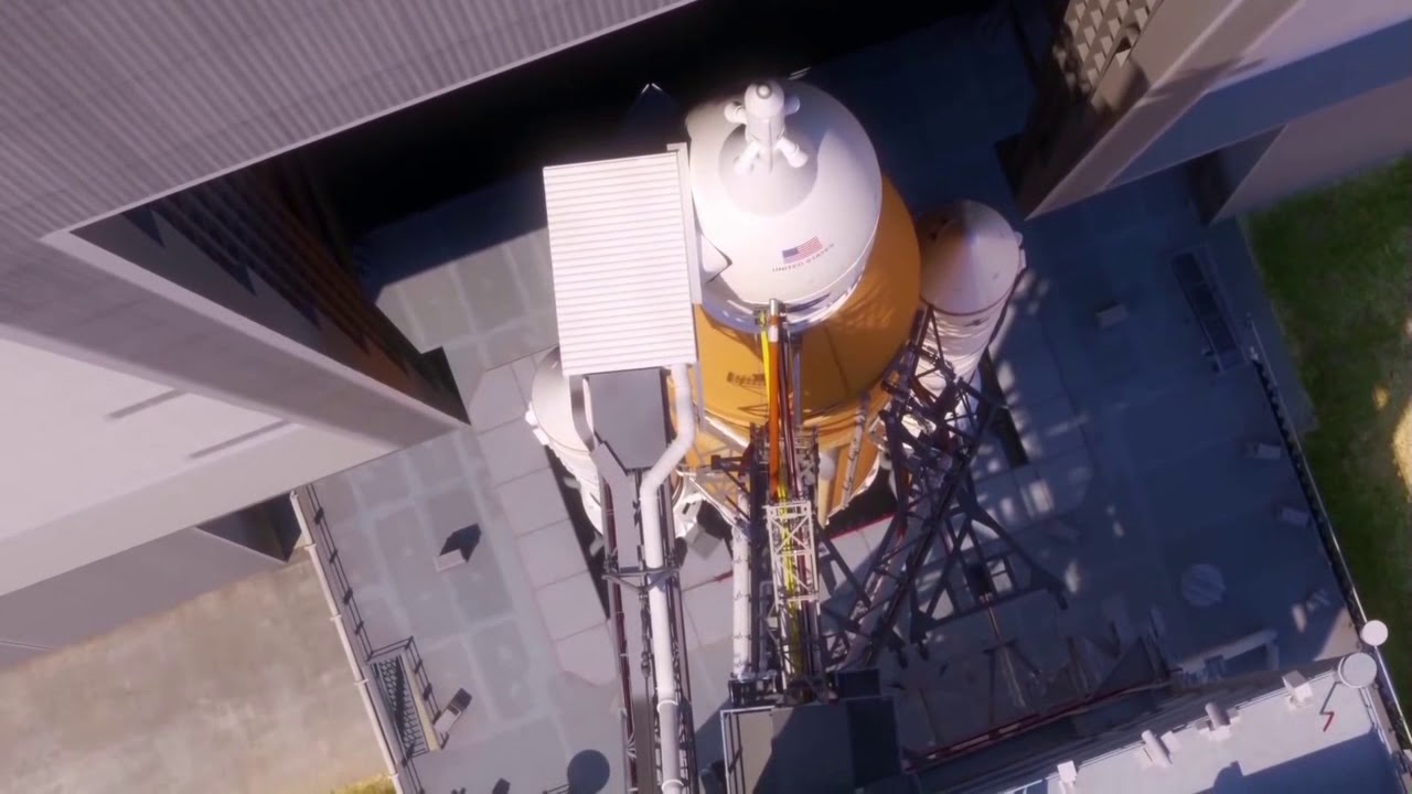 NASA Space Launch System EM1 / Artemis 1 - YouTube