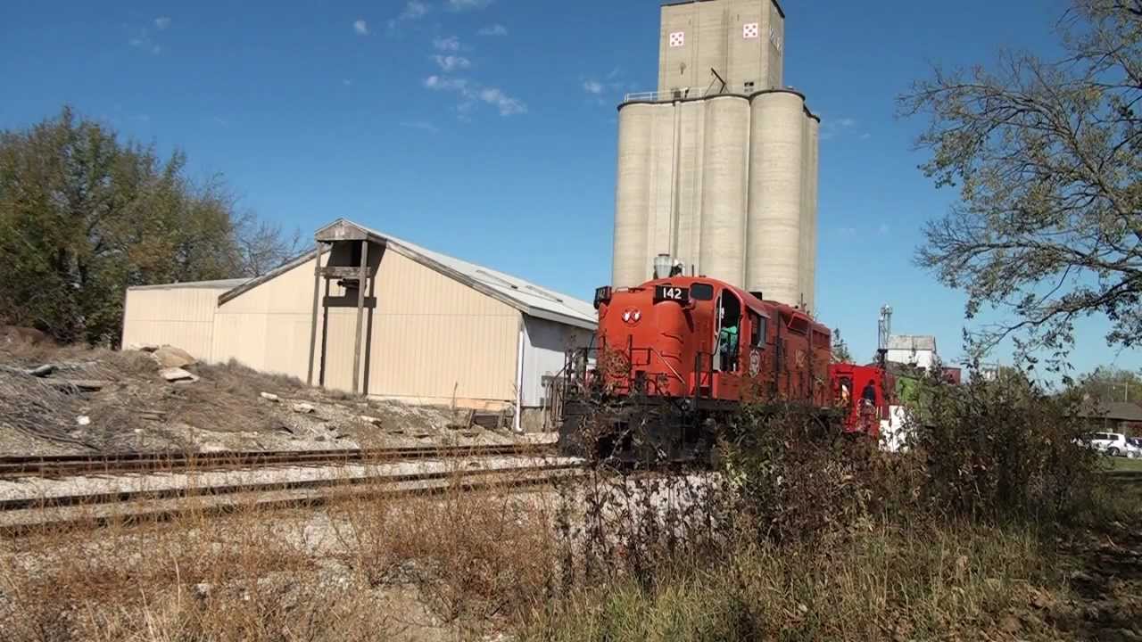 HD: Midland's Maple Leaf Train - YouTube