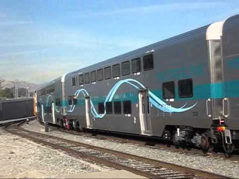Metrolink double traction with new Rotem coaches - YouTube