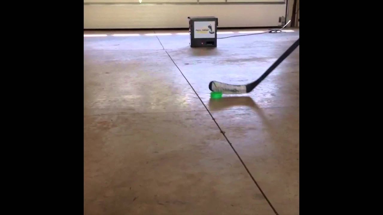 Puck Passer Pro with Green Biscuit - YouTube