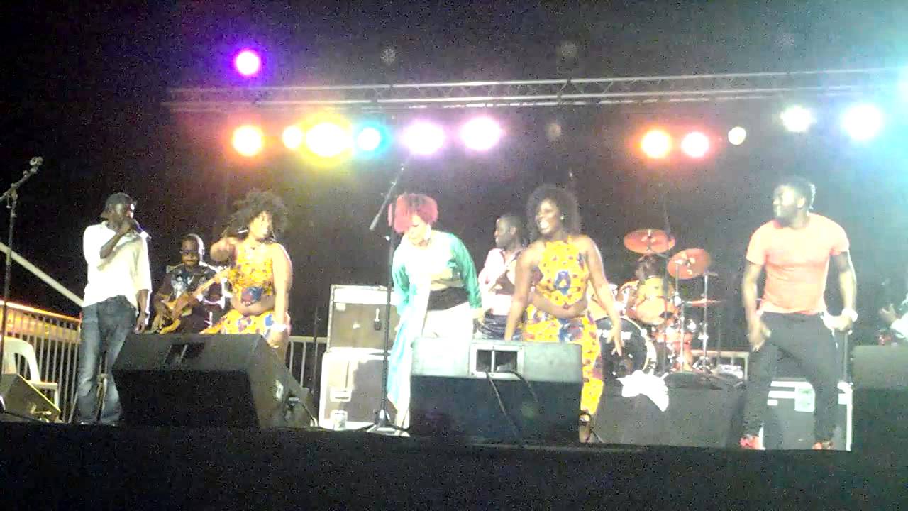 yondo sister à koungou 2014 - YouTube