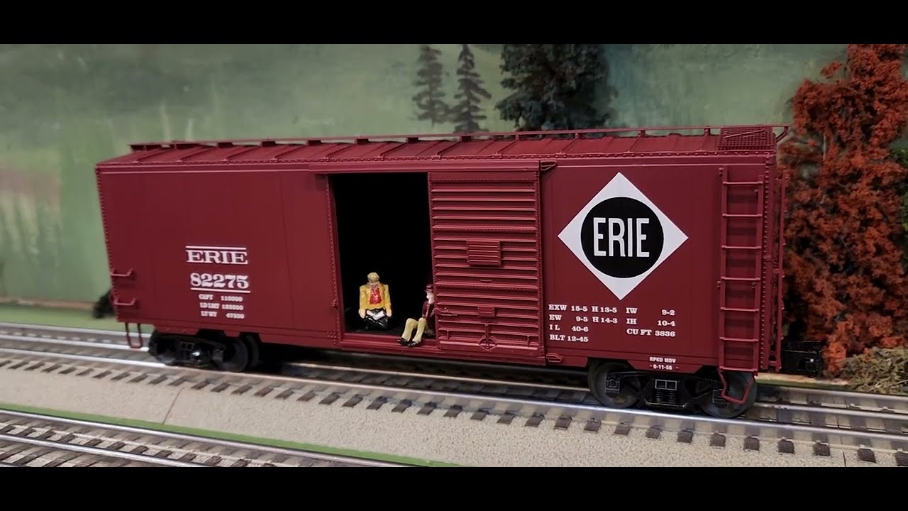 Lionel Hobo Sound Boxcar Quick Peek! - YouTube