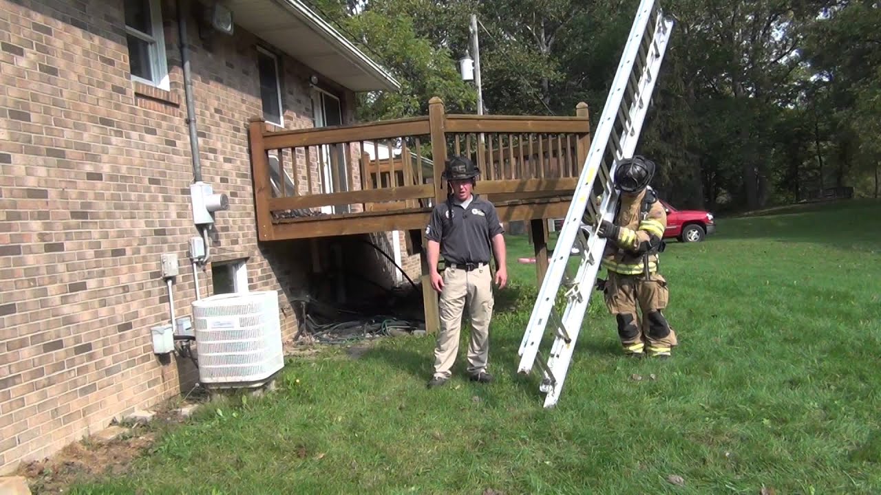One Person Extension Ladder Throw - YouTube