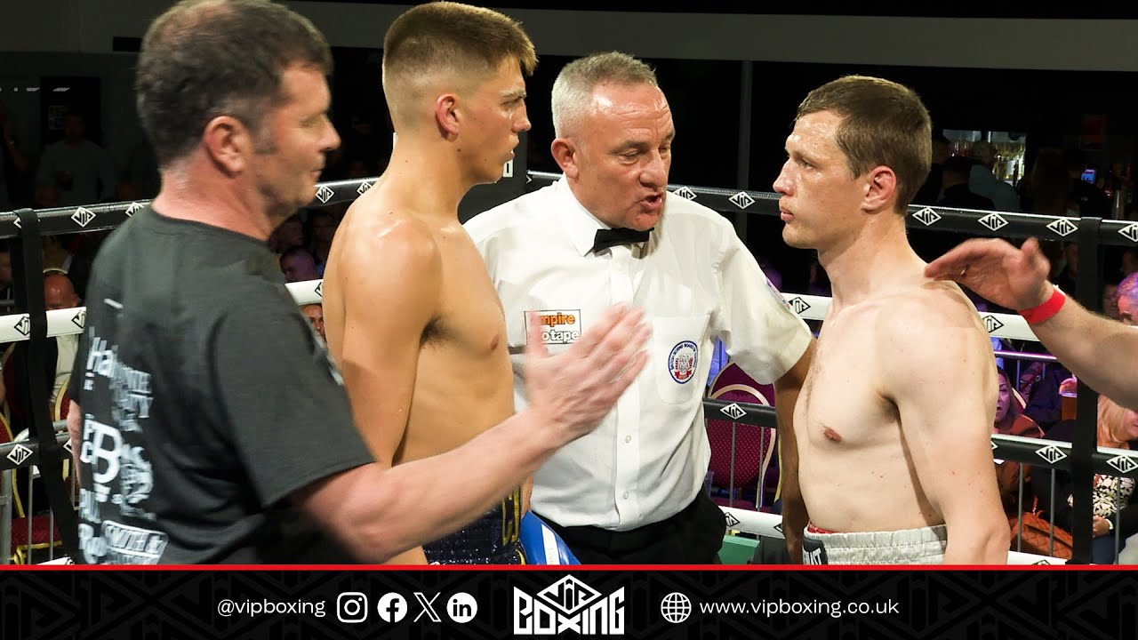 Jason Cumming vs Simas Volosinas at VIP's Rainton Arena Show on (4 May ...