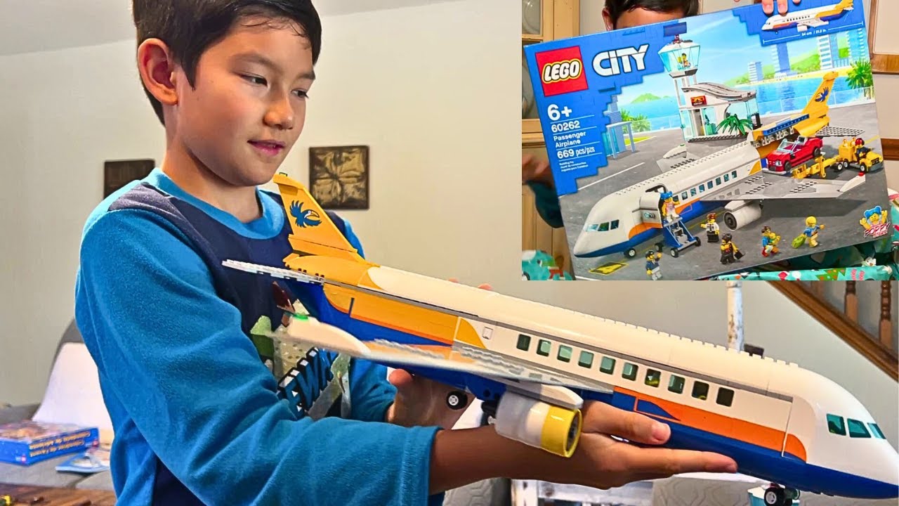 William's Birthday Lego City Passenger Airplane 669 Pieces (fantastic ...