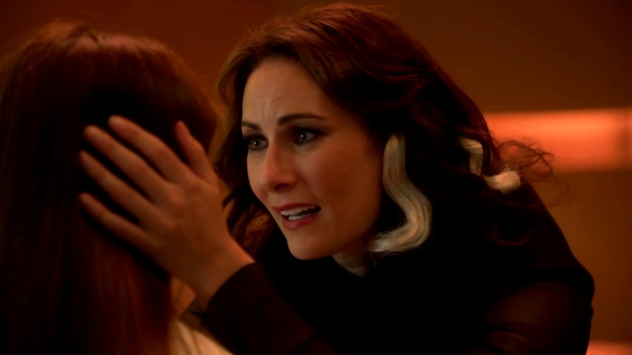 Supergirl Astra Is Sentenced To Fort Rozz Youtube