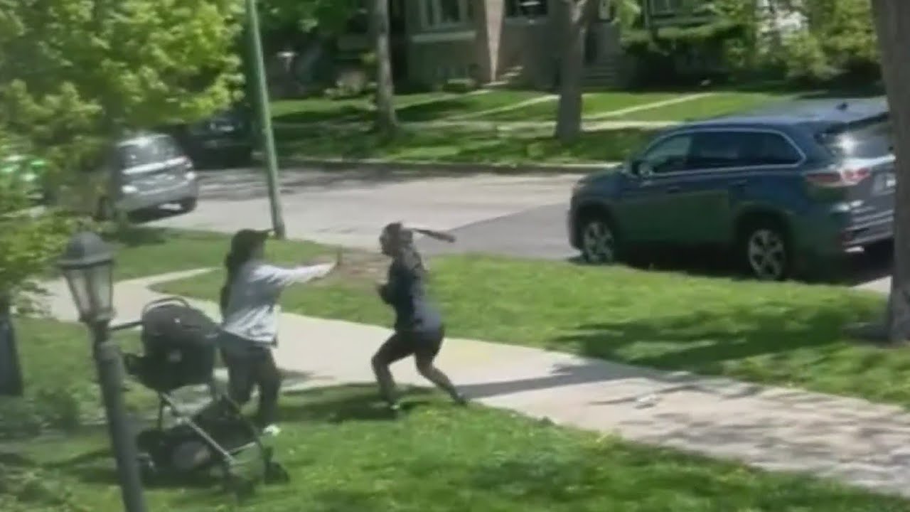 Nine women attacked by woman with baseball bat on Northwest Side - YouTube