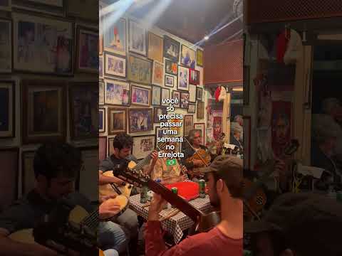 VOCÊ NÃO TÁ TRISTE, TÁ SEM PRAIA! 🚫🌊 A cura existe e fica no Leme