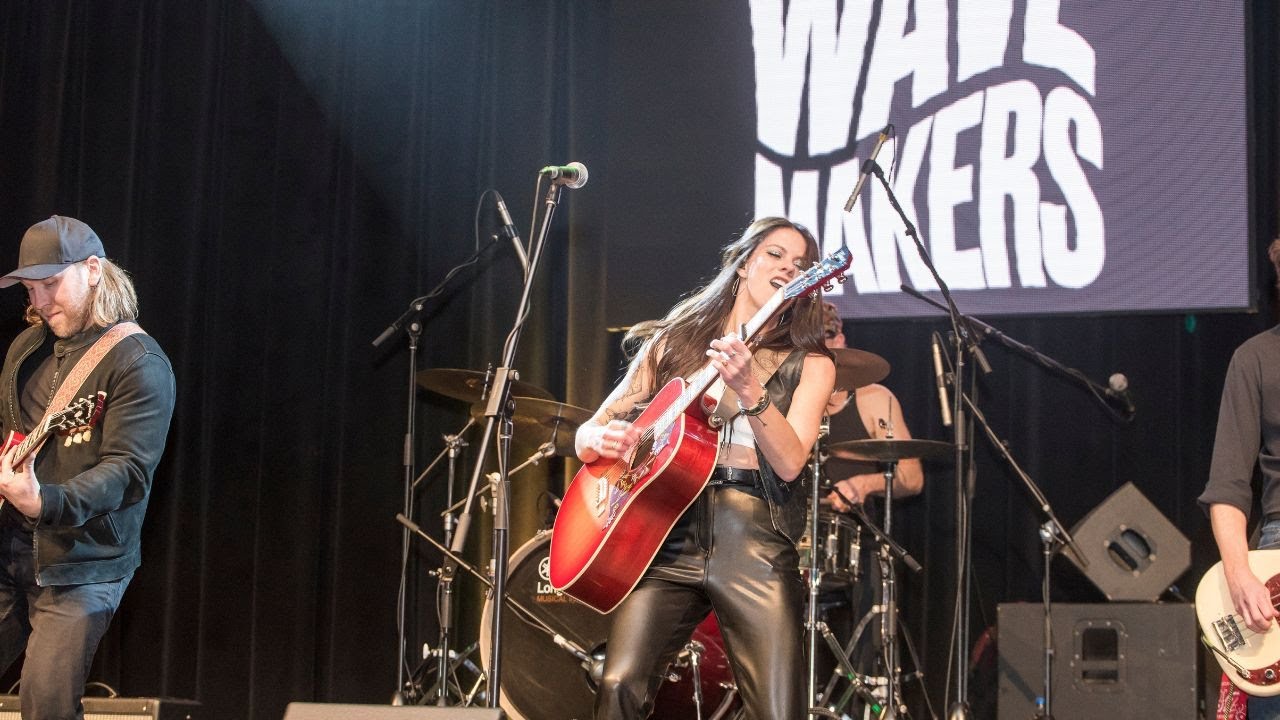 Elyse Aeryn - Under My Skin Live at the JUNO Wavemakers Tour Sydney ...