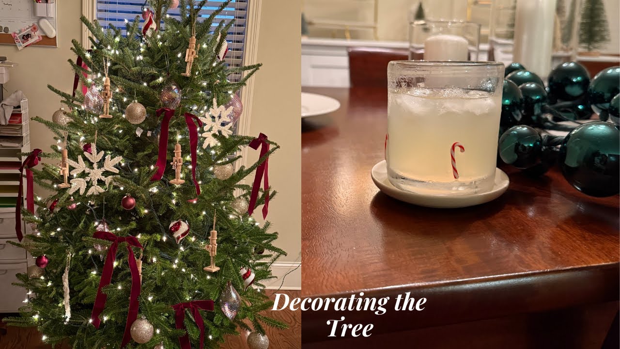 DECORATING THE TREE - YouTube
