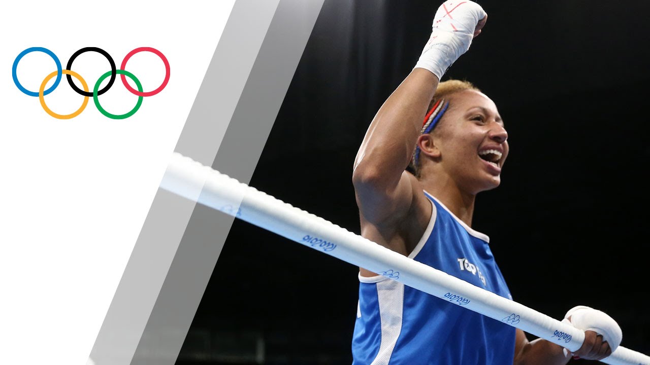 Mossely wins Women's Light Boxing gold - YouTube