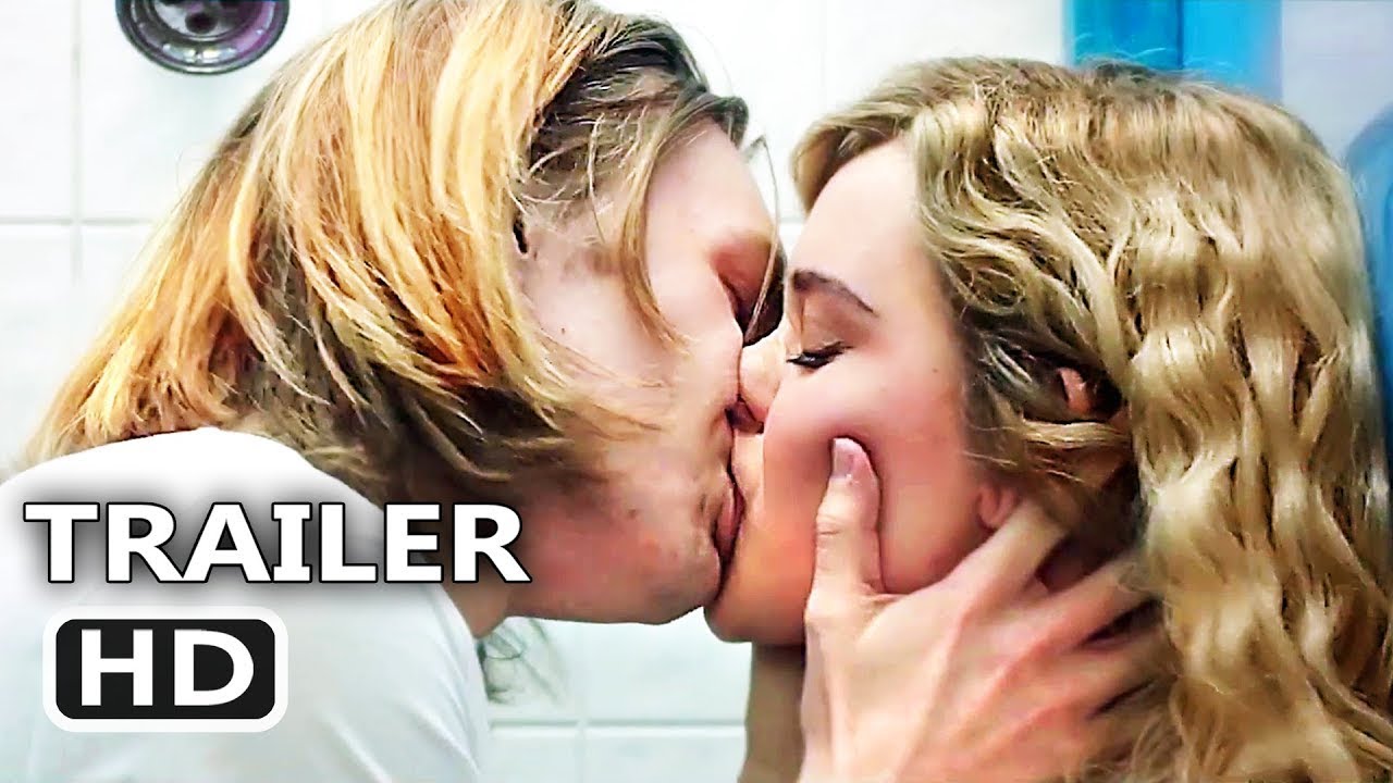 Spontaneous Kiss Scene — Dylan and Mara Charlie Plummer and Katherine Langford - YouTube