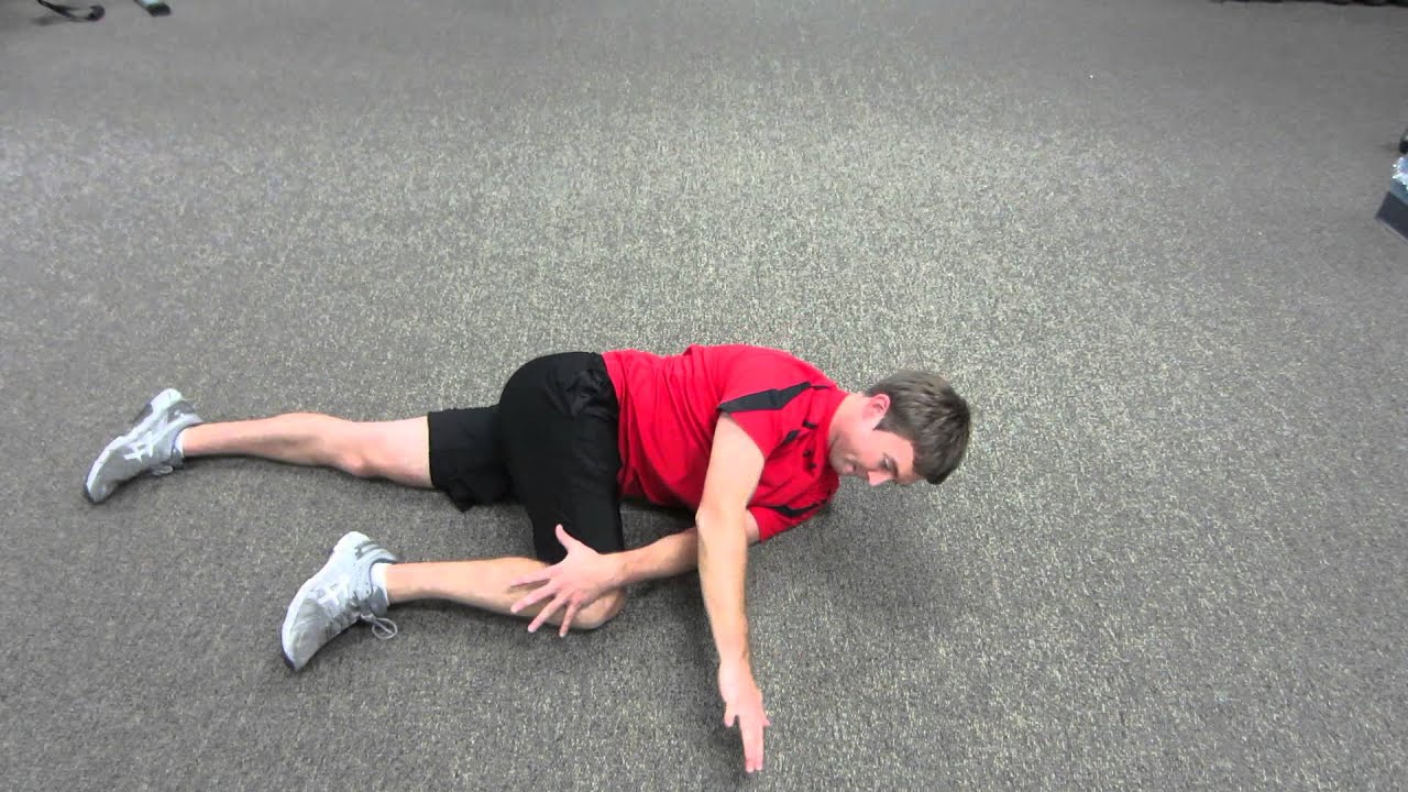 Side Lying Half Moon Thoracic Stretch - YouTube