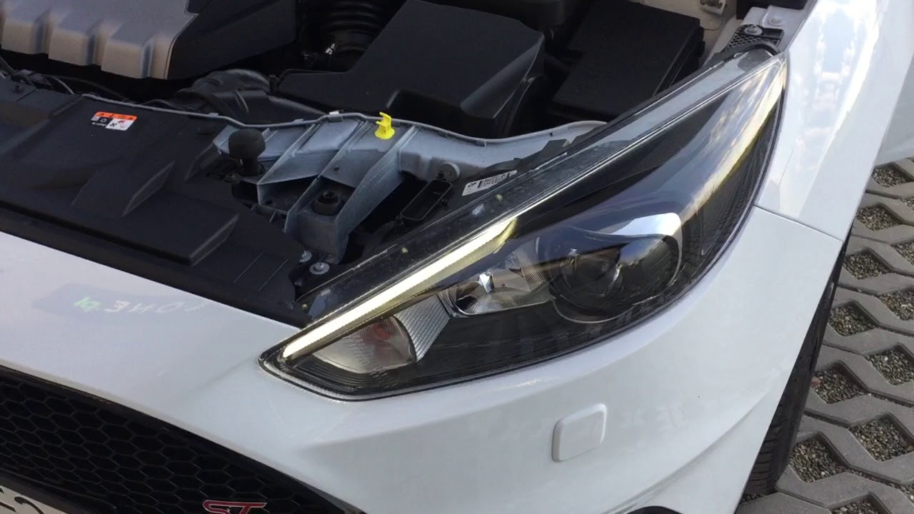 Focus ST 2017 Cobb intake sound - YouTube