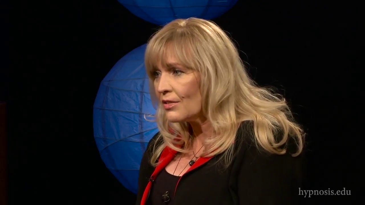 Hypnosis for Loneliness with Amy Mayne Robinson - YouTube