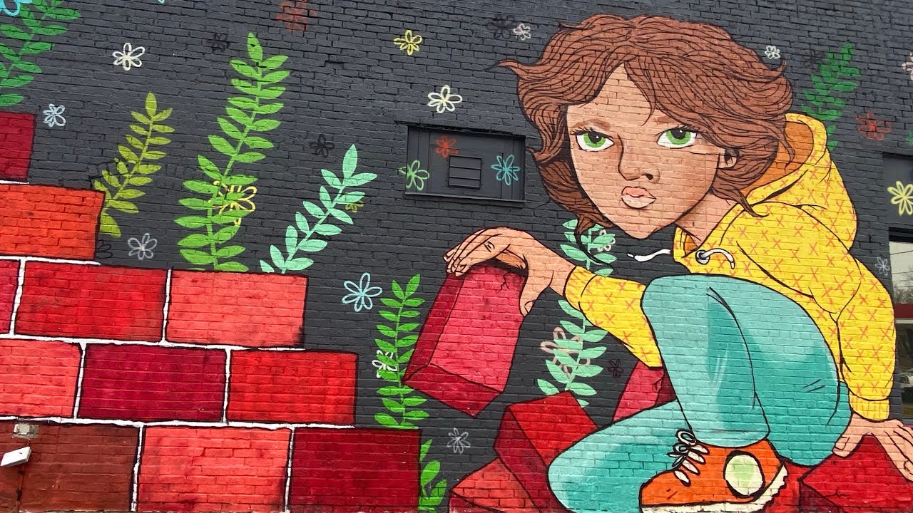 Des Moines, Iowa Mural Tour - YouTube