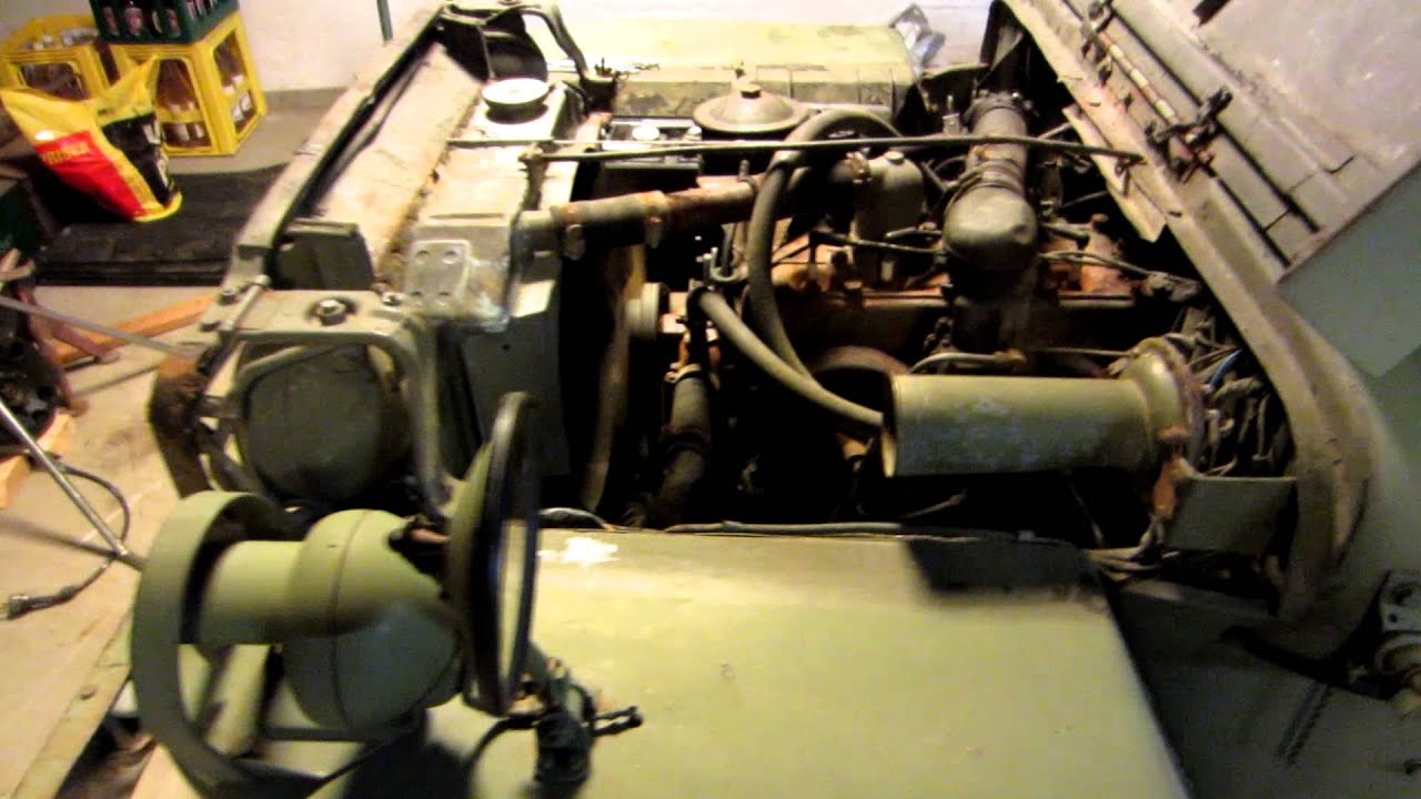 Willys MB 1945 - Serial # 455941 - Running engine - YouTube