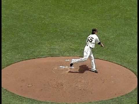 RHP Tim Lincecum pick off move to 1B - YouTube