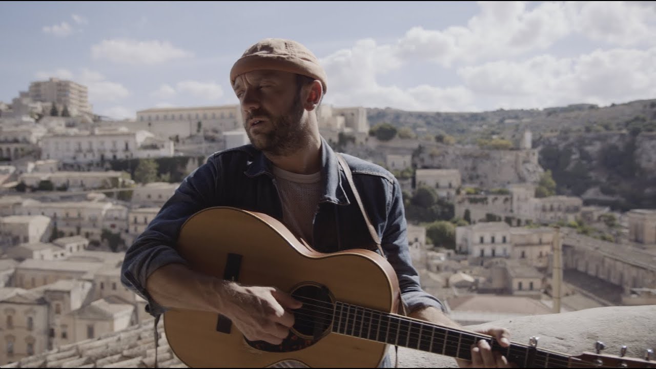 Ian Fisher - I'll Be There [Official Video] - YouTube