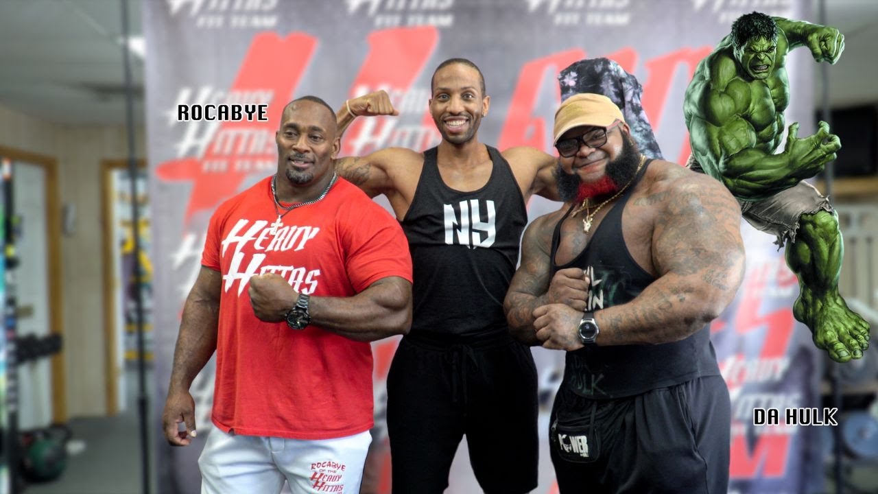 DA HULK SMASH 500LBS BENCH PRESS AT MY GYM... - YouTube