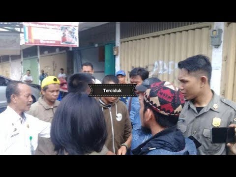 Satpol PP Kota Makassar Razia Panti Pijat, Remaja Ini Kabur Lewat Jendela