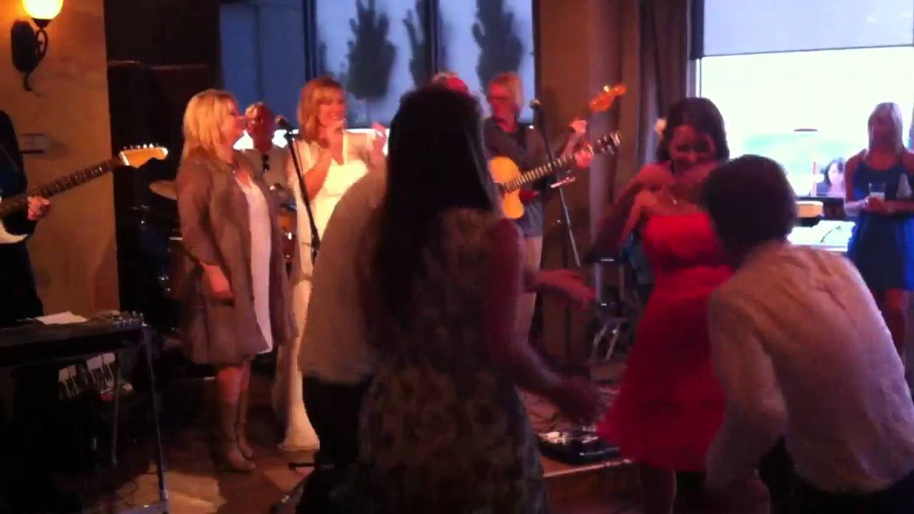 Aimee & Boyd singing @ their reception. - YouTube