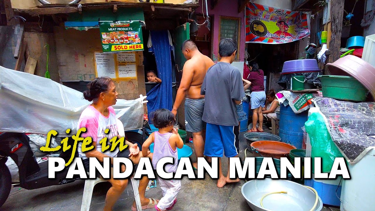 Extreme Backalley Walk in Pandacan Manila | Walking at the Super Narrow ...