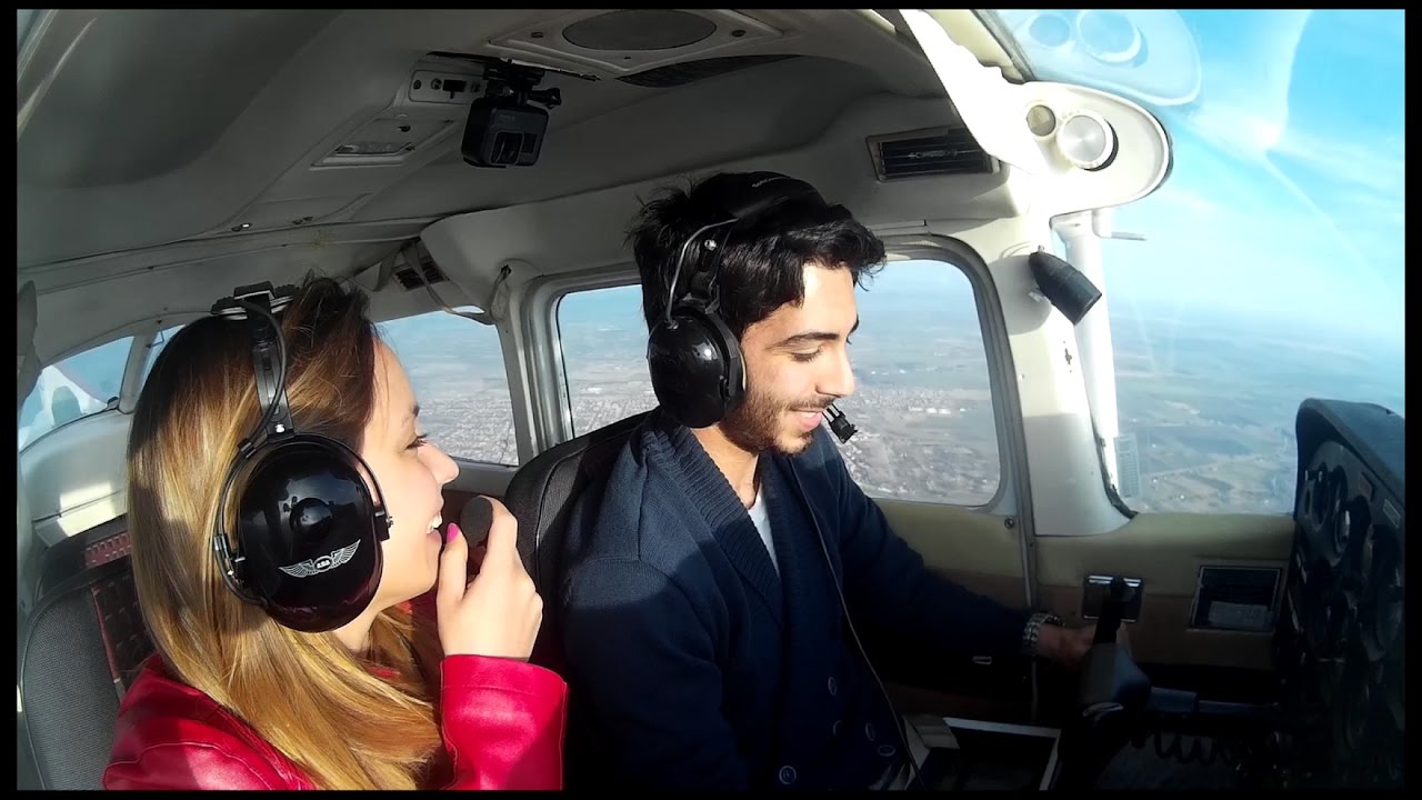 Flying With Girlfriend [Cessna 172] - YouTube