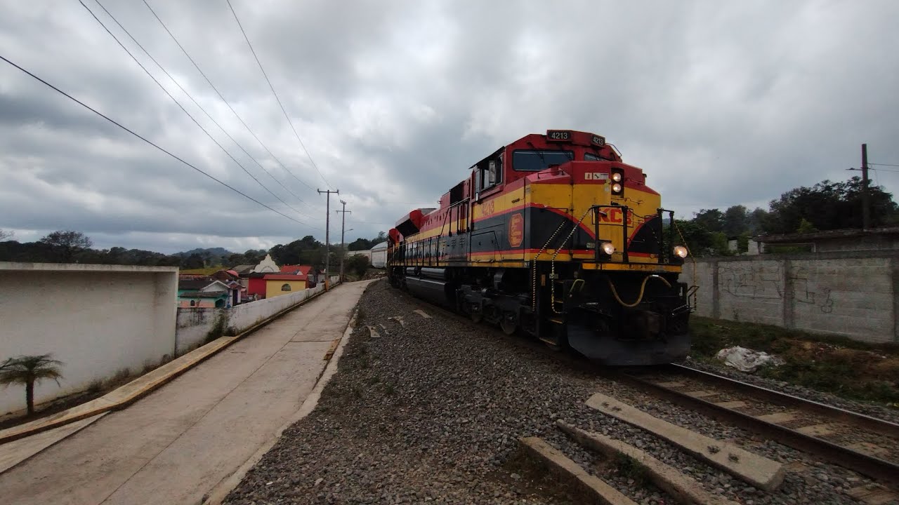 M298 con automotrices pasando por Rafael Lucio rumbo a Xalapa - YouTube