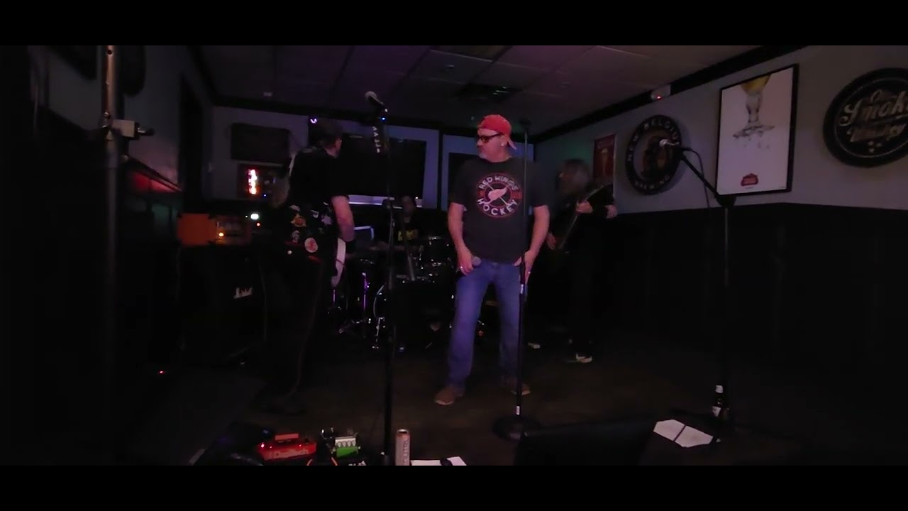 Moontower "Give Me All Your Lovin" ZZ Top Cover - YouTube