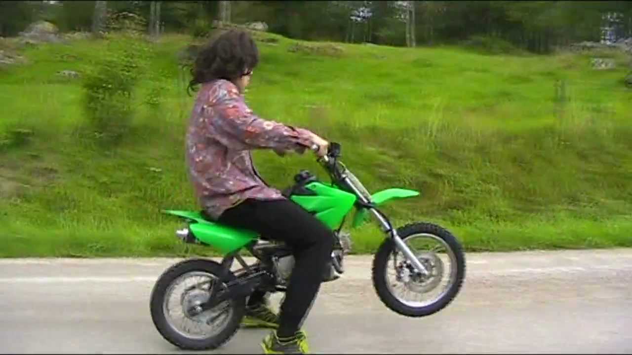 Tjuvskyttarnas cross/fiddy/dirtbike film - YouTube