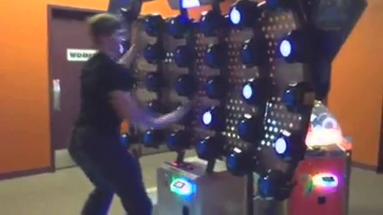 ARCADE GAME : Breaking Records on Speed of Light! - YouTube