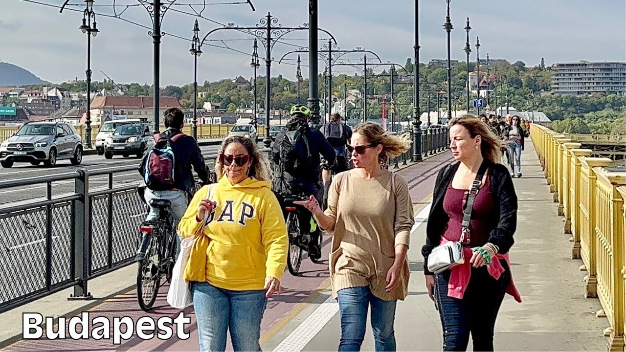 Budapest Live Camera Autumn 🍂 Walking Tour | 05 Oct 2022 - YouTube