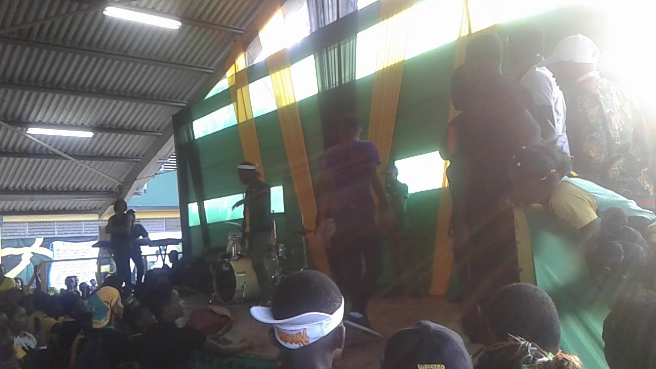 Ocho high vs Tacky high - YouTube